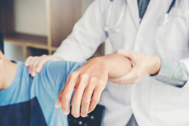 Tips for a Speedy Rotator Cuff Surgery Recovery | AOS