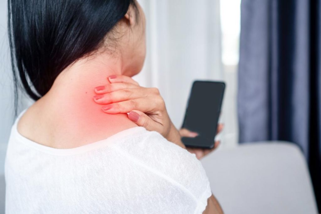 Combatting Tech Neck and Shoulder Pain in a Digital Age | AOS